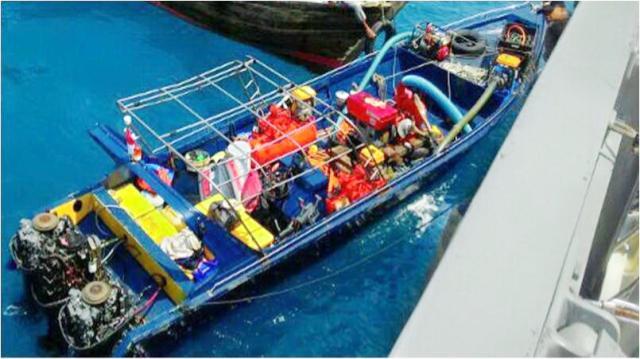 KRI Clurit Amankan Kapal yang Diduga akan Curi 'Harta Karun' di Kepri