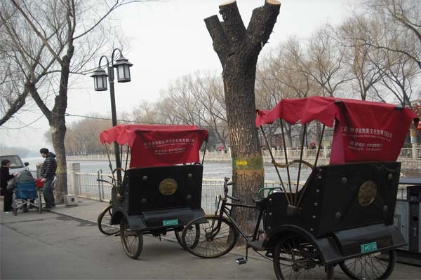 Begini Rasanya Naik Becak di Beijing