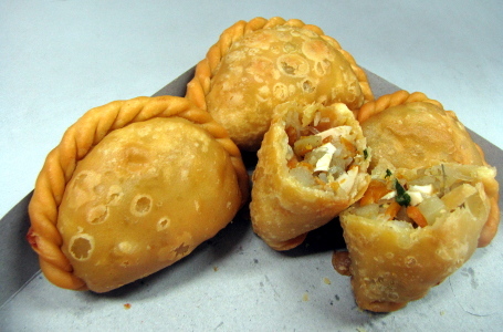 Mana Gorengan Favorit Anda untuk Isi Snack Box, Kroket atau Pastel? (2)