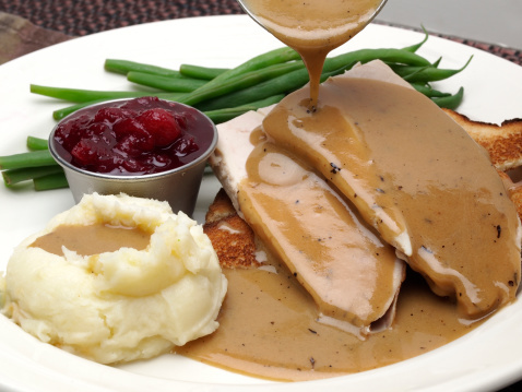 Inilah Perbedaan Saus dan Gravy untuk Pelengkap Sajian Daging dan Ayam