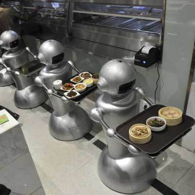 Robot 'Wall.e' Jadi Pelayan Restoran