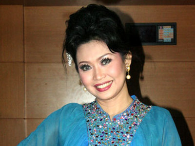 Ratna Listy Daftarkan Gugatan Cerai Seorang Diri