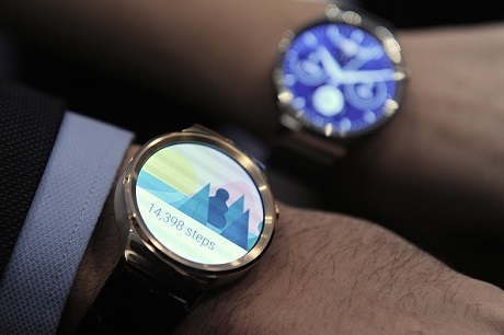 Huawei Watch, Smartwatch Bulat Pesaing Moto 360