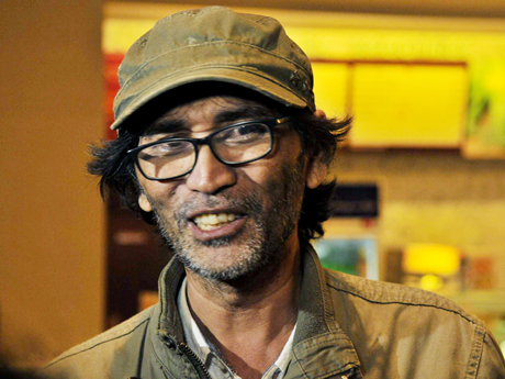 In Memoriam: Alex Komang dan Frans Tumbuan