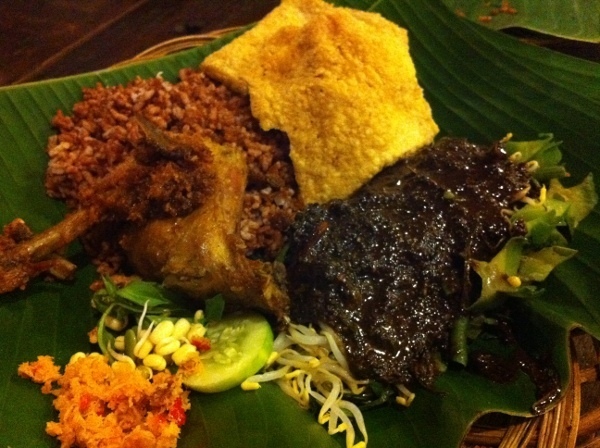 Sarapan Enak Pecel Ndeso dan Cabuk Rambak Asli Solo