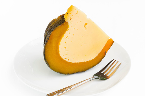 Yuk, Buat Labu Kuning Isi Srikaya Khas Thailand yang Lembut Manis