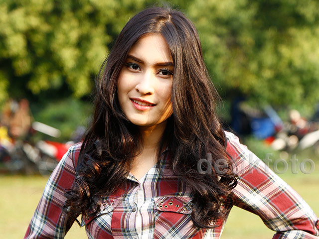 Perkenalkan Angbeen Rishi, Bintang Baru Berdarah India dan Jerman