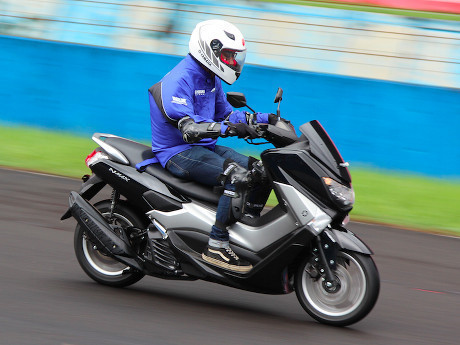 Yamaha Kebut Produksi NMAX ABS dan Non ABS