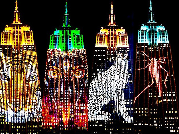 Menakjubkan! Video Mapping di Gedung Tertinggi New York