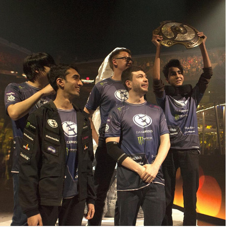 Evil Geniuses: Dedengkot Gamer di Tim Juara Dunia Dota 2