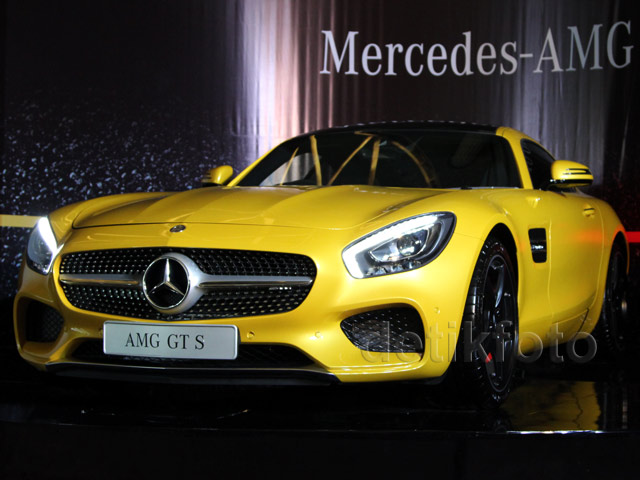 Mercedes-Benz AMG GT S Tampil Mengesankan