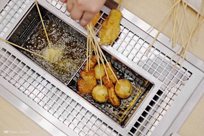 Kushiya Monogatari, Resto DIY Kushiage Hadir di Jakarta Barat