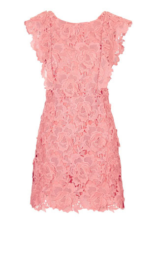 Editor's Choice: Manis Romantis dengan 5 Dress Renda Warna Pink