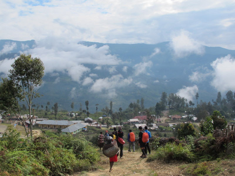 Sugapa & Bensin Rp 60.000 Per Liter di Pedalaman Papua