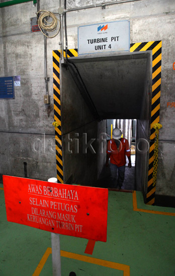 Melihat Aktivitas di Power House PLTA Cirata