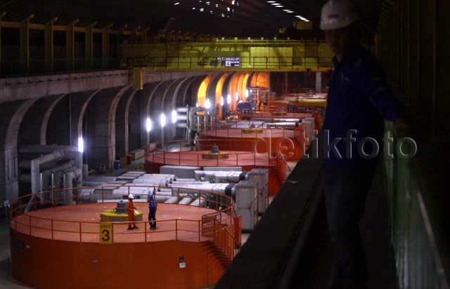 Melihat Aktivitas di Power House PLTA Cirata