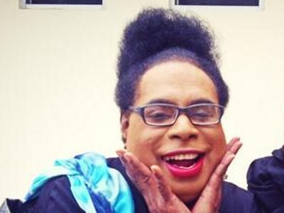 Komedian Ade Juwita Meninggal Dunia