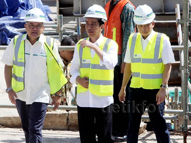 Jokowi Tinjau Proyek Stasiun MRT Senayan
