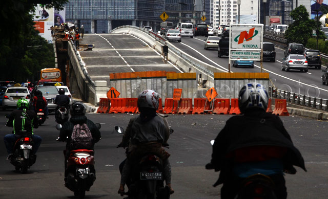 Proyek Flyover Kuningan Masuk Tahap Finishing