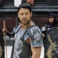 Russell Crowe Kerepotan Urus Rugby