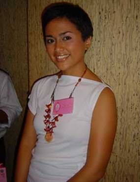 Demi 'Red Cobex', Sarah Sechan Rela Panas-panasan di Pasar