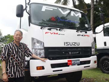 Isuzu Luncurkan Giga FVR, FVM dan FTR di Yogyakarta