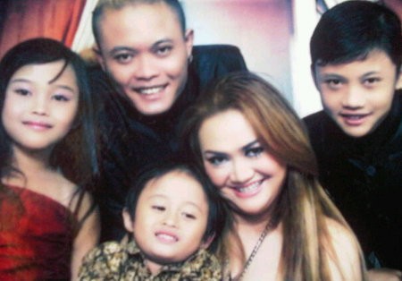 Sule Digugat Cerai Istri, Ini Foto-foto Kebersamaan Mereka dari Dulu ...