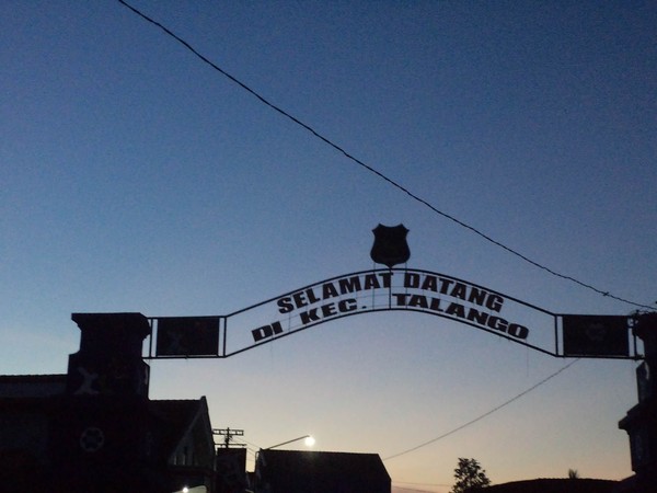 Matahari Terbit di Talango, ujung timur Madura