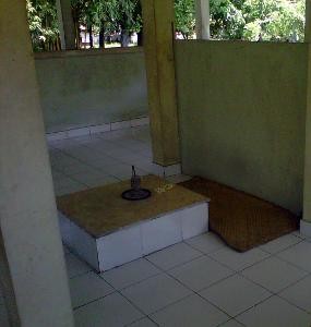 Di Sekitar Tugu Waseso Negoro Terdapat Petilasan Prabu Hayam Wuruk