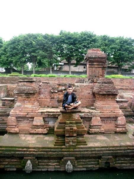 Wisata Sejarah ke Majapahit