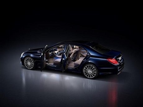 Mercy Perkenalkan Model S-Class Terbaru di Indonesia