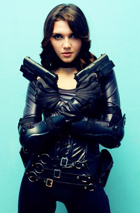 Alexa Key Nikmati Peran Penjahat Seksi Berdarah Dingin