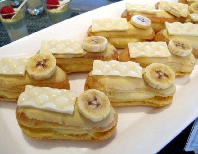 Mau Mencicipi Eclair? Mampirlah ke Cake Shop di Hotel Ini!