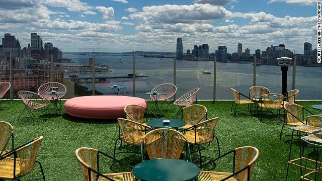 10 Bar Rooftop Paling Keren di Dunia (2)