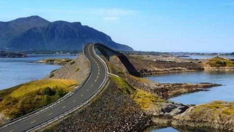 5 Jalan Paling Indah di Dunia