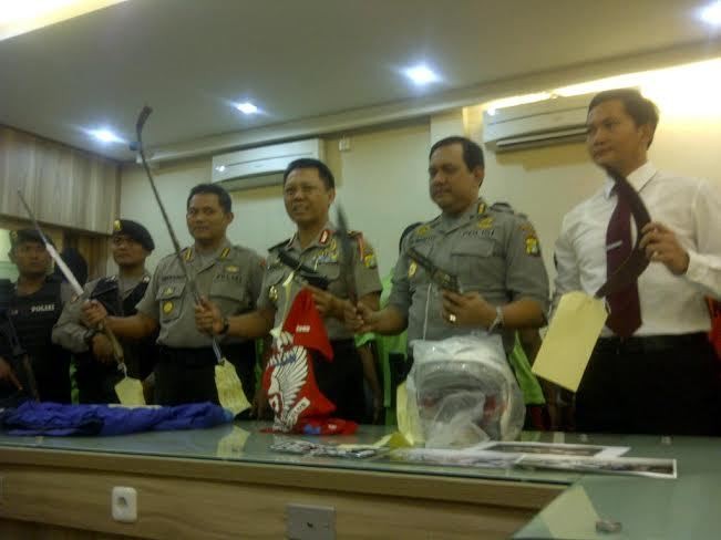 Dikenal Sadis, Ini Ritual 17 Anggota Geng Motor di Bekasi Sebelum Beraksi Dikenal Sadis, Ini Ritual 17 Anggota Geng Motor di Bekasi Sebelum Beraksi