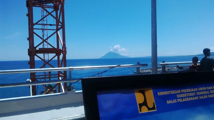 Jadi Ikon Kota Manado, Jembatan Soekarno Punya Pemandangan Indah