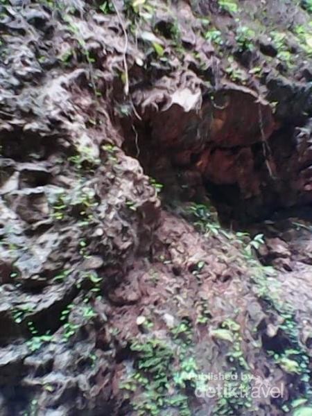 Menginap di Gunung Batu Cadas Ao Nang Krabi