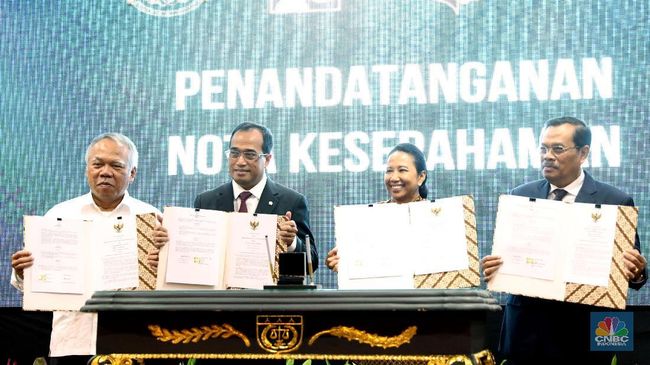 Tiga Menteri Tanda Tangan MoU di Kejaksaan Agung - Foto 2
