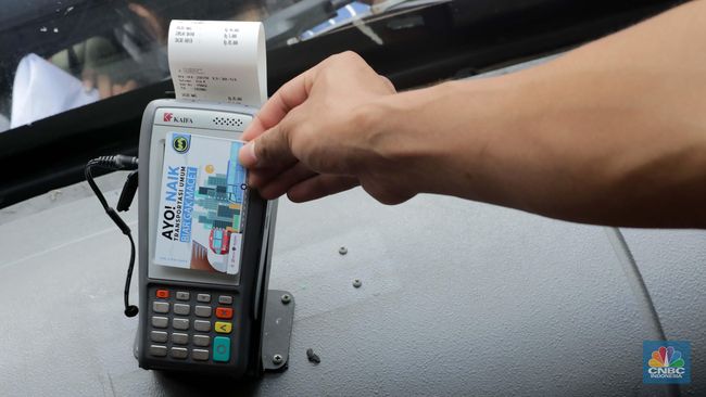 Kini Dengan Kartu Multi Trip KRL Bisa Naik Bus Transcommuter