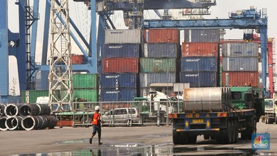 Konsensus Pasar: Neraca Dagang Oktober Diramal Tekor Tipis