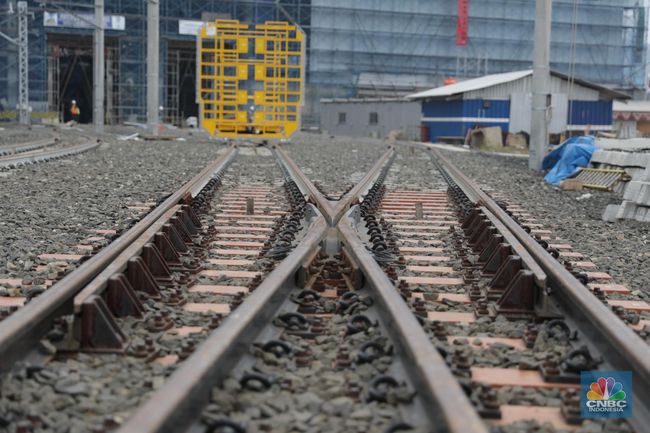 Menhub: Jalur Layang Loop Line KRL Rp 10 T Dibangun di DKI