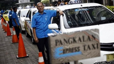 Peremajaan Armada, Taksi Express Kini Gunakan Mobil Wuling