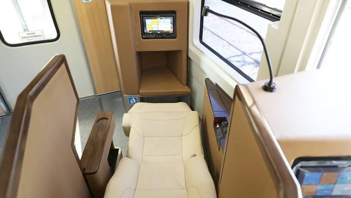 Kereta First Class Bikinan Madiun, Bos KAI: Kita Harus Bangga