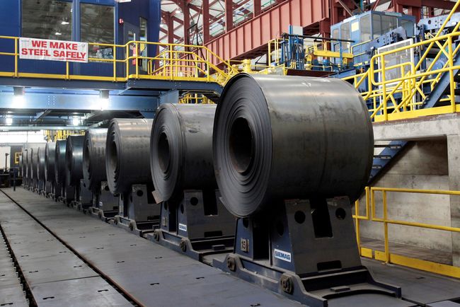 Pak Jokowi! Industri Baja Makin Parah Kena 'Tsunami' Impor