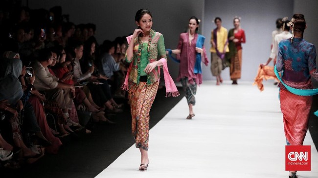 Fashion 2019 Wanita Indonesia Promo Lazada Terbaru