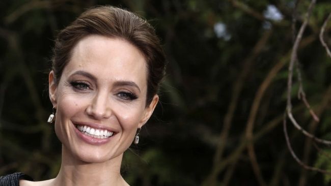 Susul Brie Larson, Angelina Jolie Jadi Jagoan Baru Marvel?