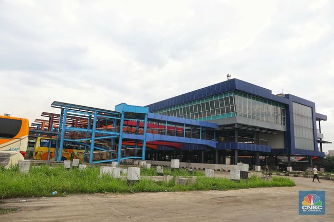 Mengintip Terminal Pondok Cabe yang Sepi Penumpang
