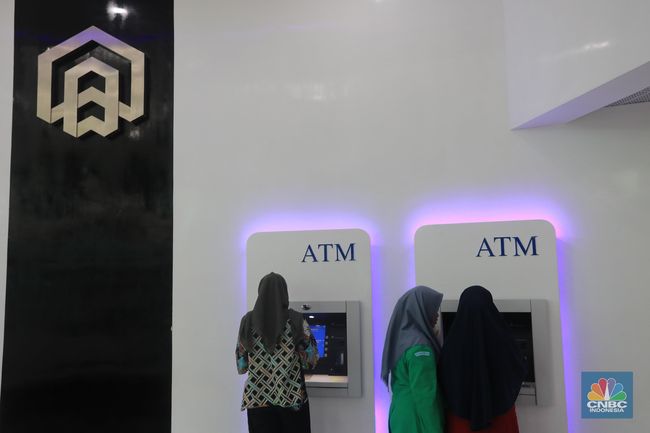 Saat Mesin ATM Canggih Menggantikan Kantor Cabang Bank