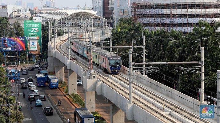 Jakarta Digoyang Demo, Penumpang MRT Pecah Rekor